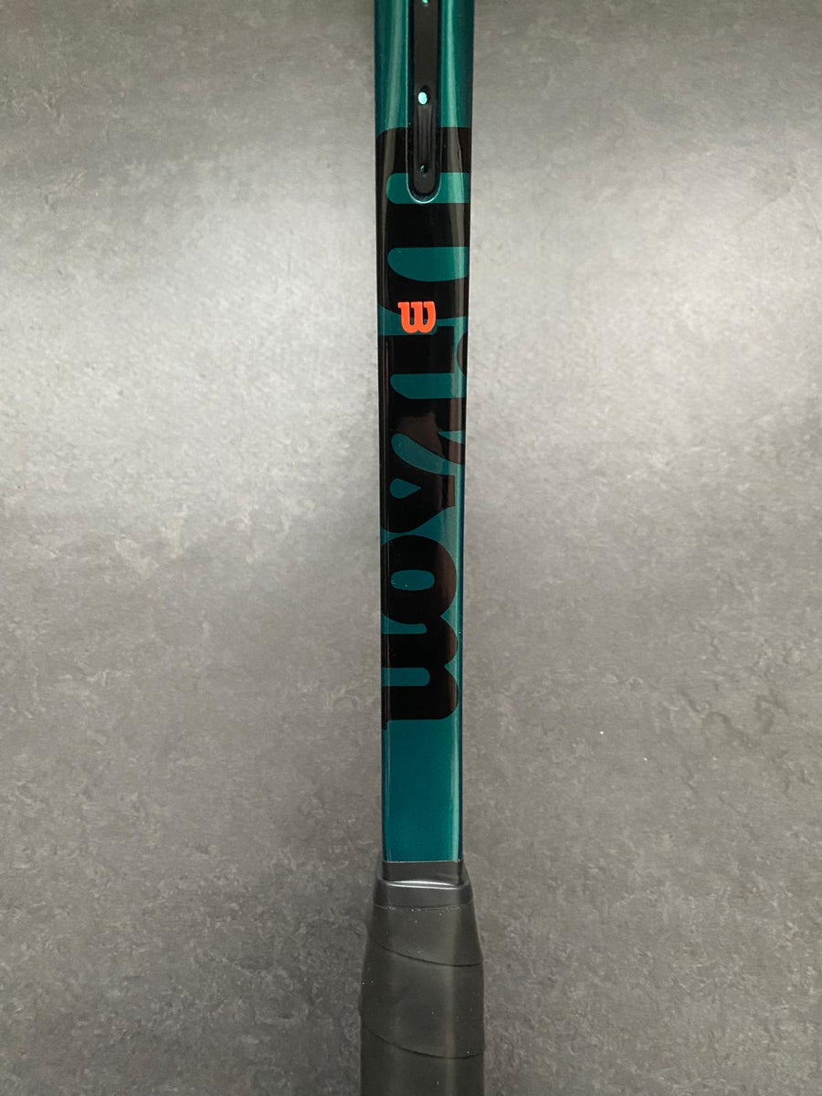 Wilson Pro Stock Blade 98 (16X19) – Pro Stock Tennis