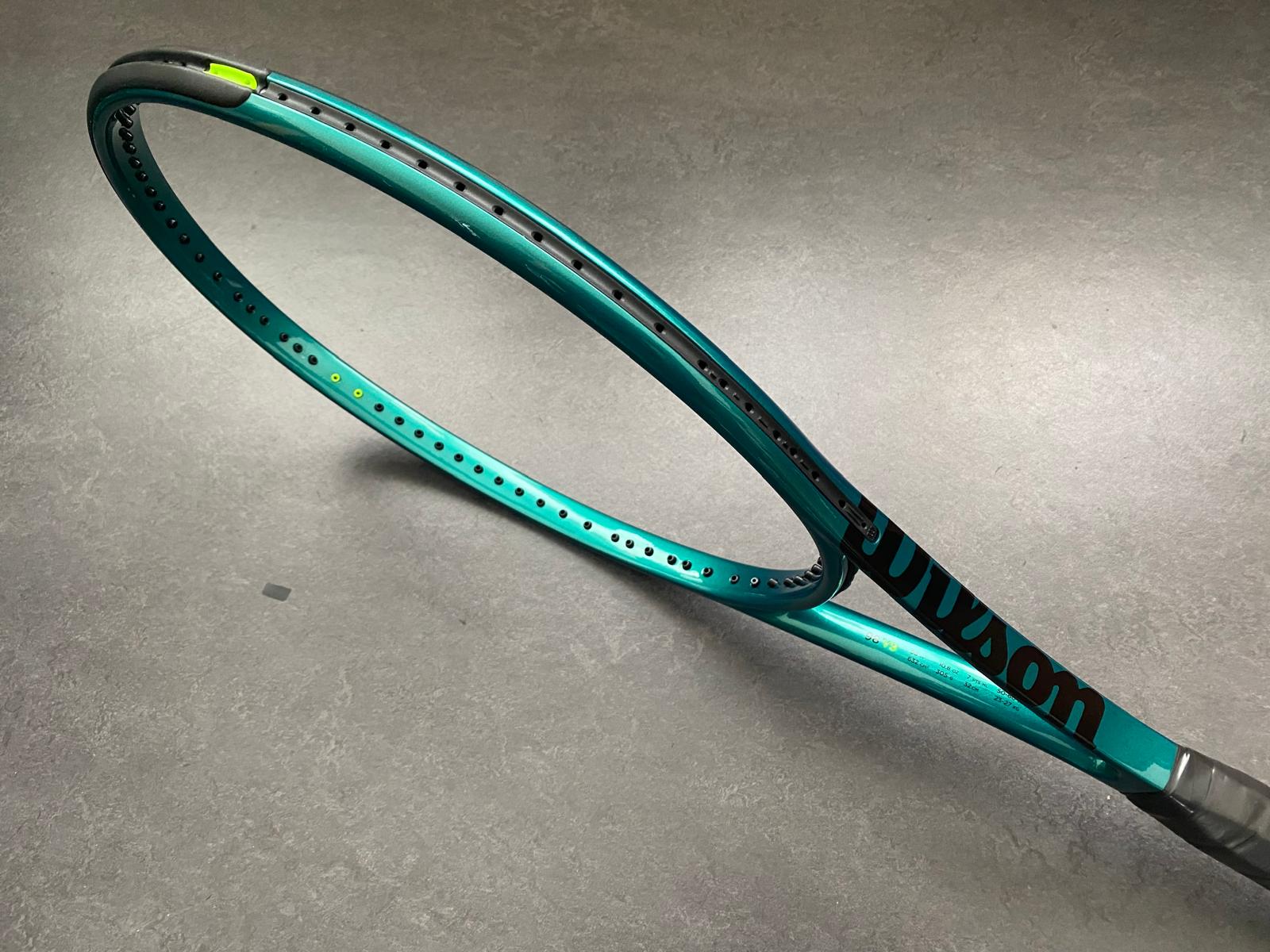 Wilson Pro Stock Blade 98 (18X19) – ProStockTennis
