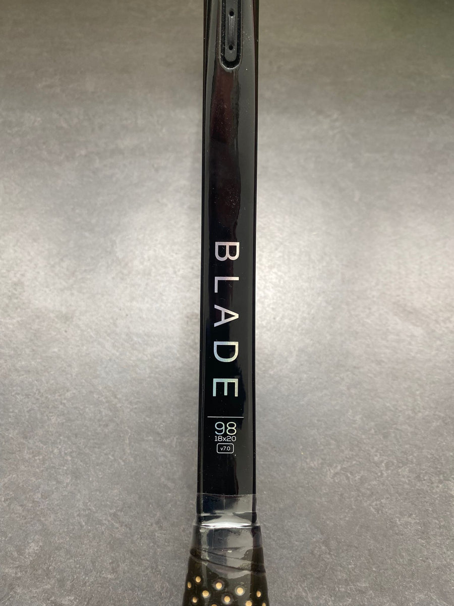 Wilson Pro Stock Blade 98 (18x20) – Pro Stock Tennis