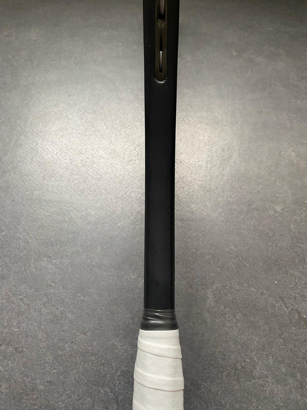 Babolat Pro Stock Pure Strike 98 (18X20) – Pro Stock Tennis