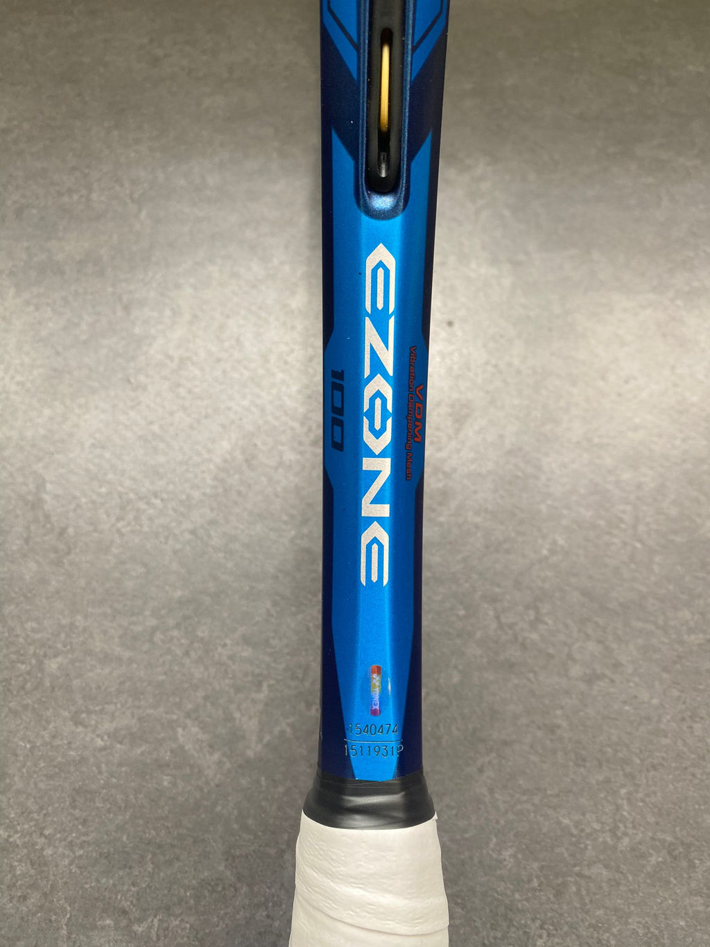 Yonex Pro Stock EZONE 100 (16X19) – Pro Stock Tennis