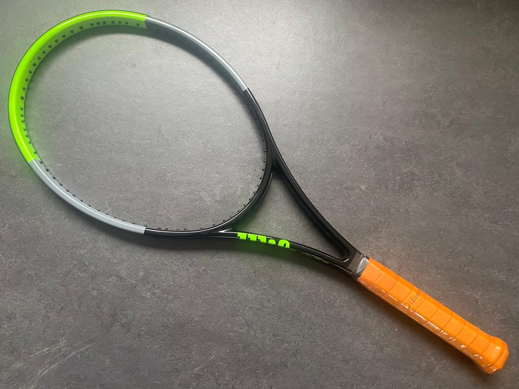 Wilson H22 Blade 98 XL (18x20) – ProStockTennis