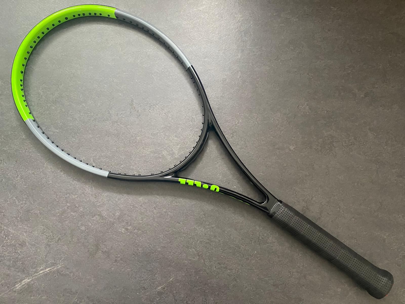 Wilson H22 Blade 98 XL (18x20) – ProStockTennis